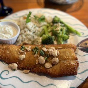 ROE - Updated January 2026 - 55 Photos & 32 Reviews - 207 Unity St ...