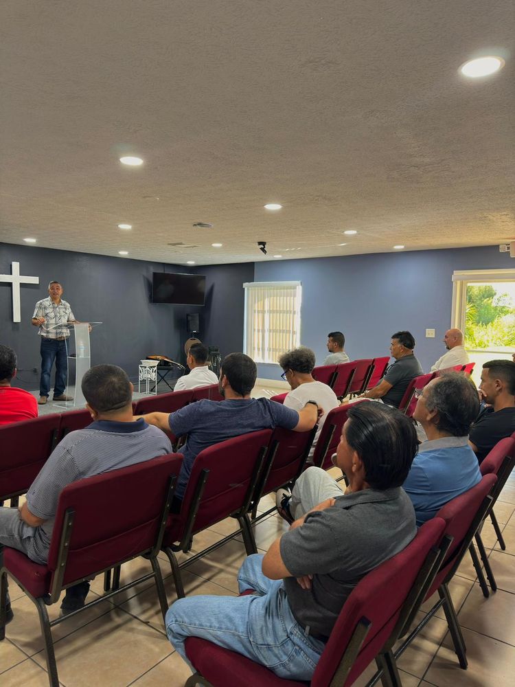 CAPE CORAL CHRISTIAN CENTER - Updated October 2025 - 22 Photos - 133 ...