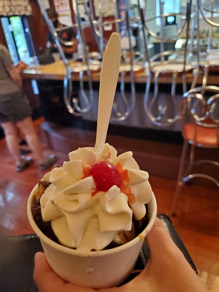 RIVERSIDE CREAMERY - Updated July 2024 - 100 Photos & 95 Reviews - 5 ...