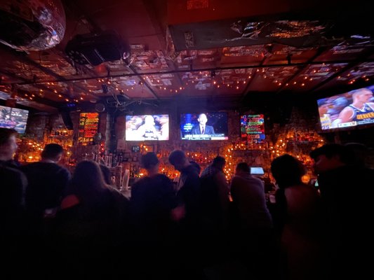 SNAFU - 112 Photos & 297 Reviews - 127 E 47th St, New York, New York ...