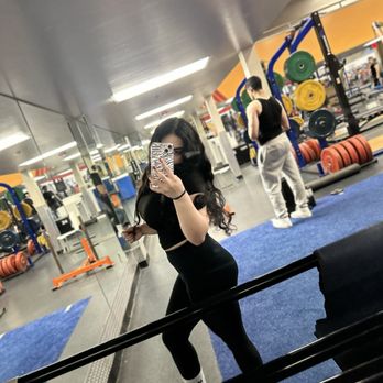 CRUNCH FITNESS - CERRITOS - Updated November 2024 - 188 Photos & 866 ...