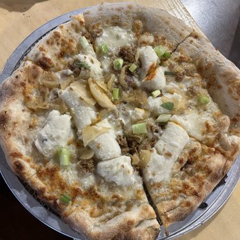 SQUARE PEG PIZZERIA - Updated November 2025 - 107 Photos & 34 Reviews ...