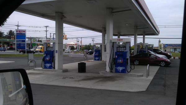 HOWE LANE EXXON & TIGER MART - Updated December 2024 - 1200 Somerset St ...