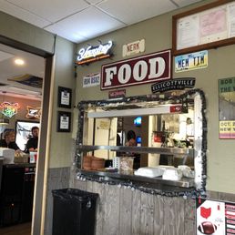 BUMMIE’S ON MAIN - Updated September 2025 - 71 Photos & 46 Reviews ...