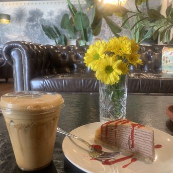 SOCIALITE CAFE - Updated October 2025 - 43 Photos & 27 Reviews - 4011 ...