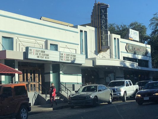 VARSITY THEATRE - 55 Photos & 31 Reviews - 3353 Highland Rd, Baton ...
