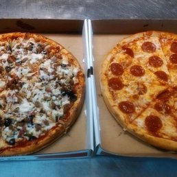 PIZZA-PERFECT ON MAIN HILLSVILLE - Updated December 2025 - 69 Photos ...