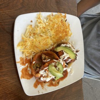 ROOSTER’S BREAKFAST AND MIMOSAS - Updated September 2024 - 679 Photos ...