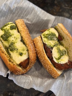 KNUCKLE SANDWICH DELI - Updated December 2025 - 12 Photos - 1 South ...