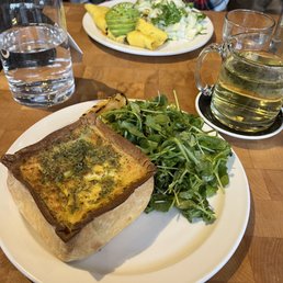 COMMONWEALTH CAFE - Updated October 2025 - 813 Photos & 657 Reviews ...