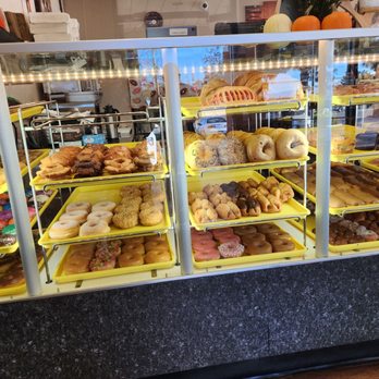 DAWN DONUTS - Updated April 2025 - 206 Photos & 90 Reviews - 1020 S ...