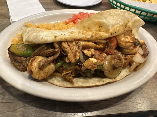 EL RODEO - Updated May 2025 - 12 Photos & 31 Reviews - 15 E Windsor ...