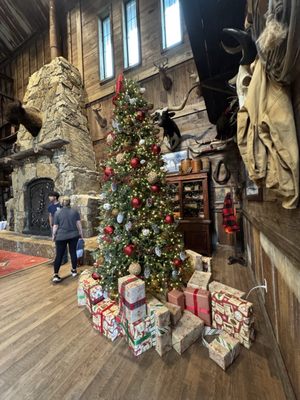 BASS PRO SHOP - Updated May 2026 - 12 Photos - 1771 Spring Stuebner Rd ...