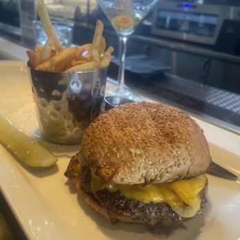 FORTUN’S KITCHEN + BAR - TEMP. CLOSED - Updated August 2025 - 346 ...