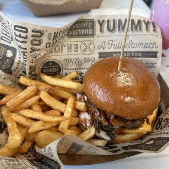 BARN BELLY BURGERS - Updated November 2024 - 74 Photos & 88 Reviews ...