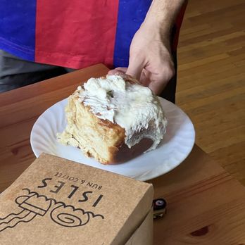 ISLES BUN & COFFEE - 340 Photos & 490 Reviews - 1424 W 28th St ...