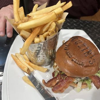 CUZIN’S PUB AND GRILL - Updated December 2025 - 36 Photos & 28 Reviews ...