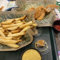 WINGSTOP - Updated December 2025 - 31 Photos & 32 Reviews - 350 Trolley ...