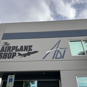 THE AIRPLANE SHOP - Updated December 2025 - 13 Photos - 6414 Windy Rd ...