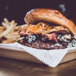 THE GRATEFUL CROW - Updated December 2025 - 341 Photos & 182 Reviews ...