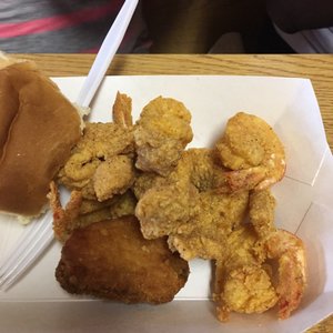 CAJUN WAY RESTAURANT - 13 Photos & 25 Reviews - 1805 N Parkerson Ave ...