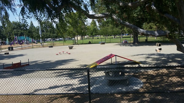 WELLS PARK - 38 Photos & 93 Reviews - Dog Parks - 1153 E Madison Ave ...