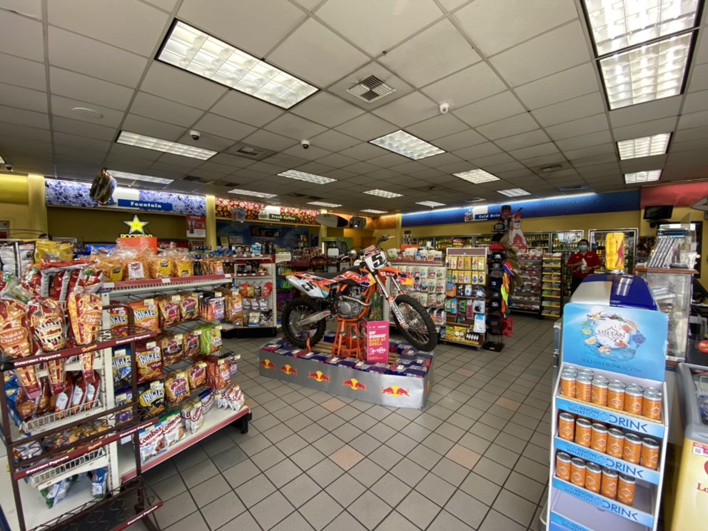 SHELL - Updated October 2025 - 62 Photos & 87 Reviews - 5650 E La Palma ...