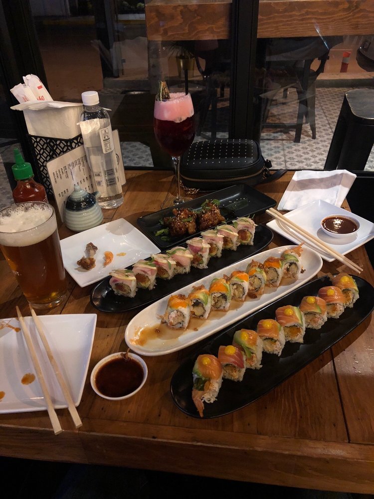 THE SUSHI TAP - 59 Photos & 22 Reviews - Brasil 8930, Tijuana, Baja ...