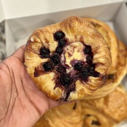 DOUCEUR DE FRANCE - Updated January 2025 - 588 Photos & 653 Reviews ...