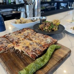 THE AUTOGRAPH AMERICAN TAVERN - Updated July 2025 - 33 Photos & 62 ...