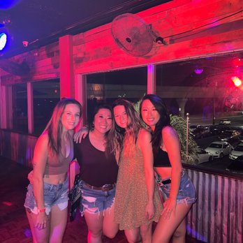 WHISKEY DIX’ SALOON - Updated April 2025 - 66 Photos & 147 Reviews - 99 ...