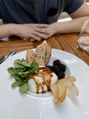 THE ROUNDHOUSE - 430 Photos & 493 Reviews - 2 E Main St, Beacon, NY ...