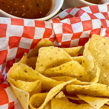 TRES BETOS TAQUERIA - 151 Photos & 112 Reviews - 2418 NE 28th St, Fort ...