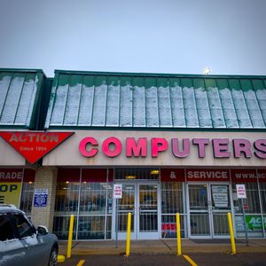 LISTENUP - Updated February 2025 - 30 Photos & 164 Reviews - 685 S ...