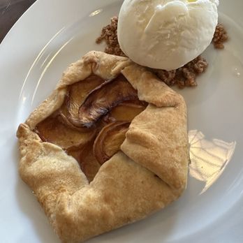 PETITE LEFT BANK - TIBURON - Updated May 2024 - 152 Photos & 89 Reviews ...