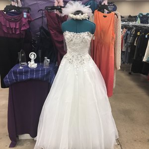 GOODWILL STORE & DONATION CENTER - 27 Photos & 54 Reviews - 900 W ...