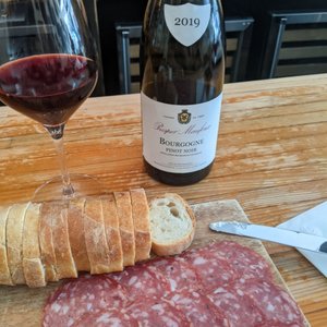 BIN 152 - 135 Photos & 191 Reviews - Wine Bars - 152 King St ...