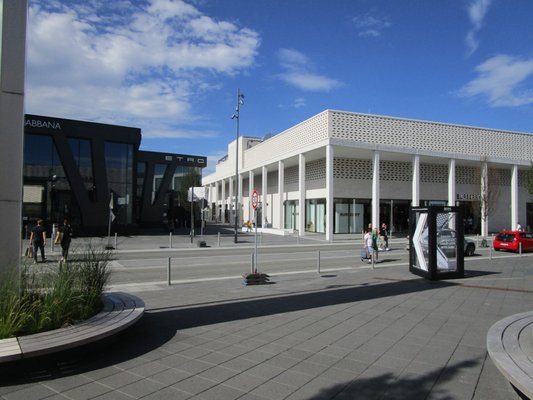 OUTLETCITY METZINGEN - Updated September 2024 - 64 Photos & 65 Reviews ...