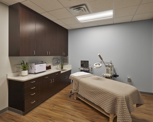 LASER AND SKIN SURGERY CENTER OF INDIANA - 30 Photos & 13 Reviews ...
