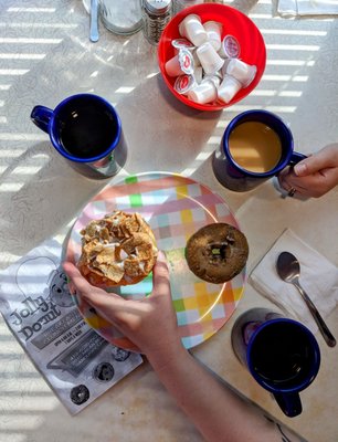 JOLLY DONUT - Updated October 2024 - 75 Photos & 94 Reviews - 2815 ...