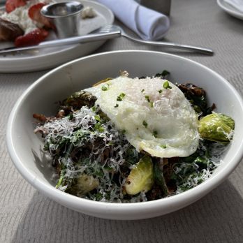 THE ELEANOR - Updated February 2025 - 542 Photos & 340 Reviews - 3207 N ...