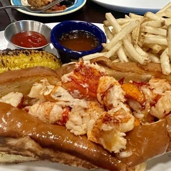 FORD’S FISH SHACK LANSDOWNE - Updated December 2024 - 275 Photos & 240 ...