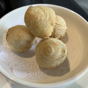 DIM SUM BLOOM - Updated December 2025 - 224 Photos & 62 Reviews - 2596 ...