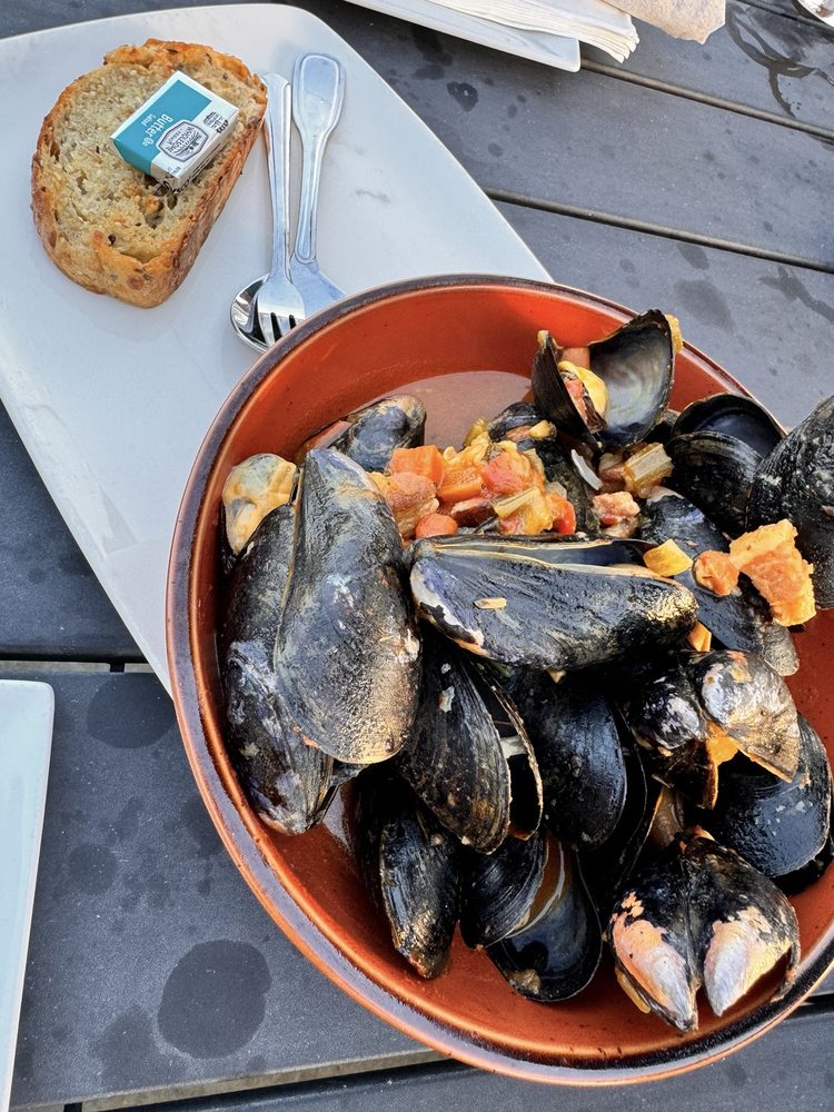 2SP TAPHOUSE & GRILL - Updated October 2025 - 84 Photos & 50 Reviews ...