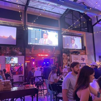 AUSTIN’S BACKYARD - Updated December 2025 - 79 Photos & 84 Reviews ...