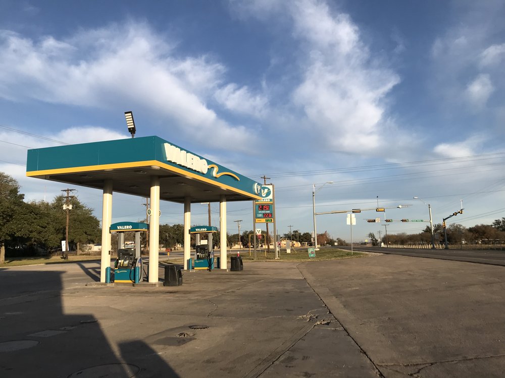 LOCKHART GROCERY - Updated March 2025 - 1317 N Colorado St, Lockhart ...