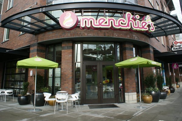 MENCHIE’S - Updated July 2024 - 79 Photos & 210 Reviews - 2101 Queen ...