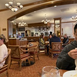 CAFE AT THE PFISTER - Updated July 2025 - 168 Photos & 76 Reviews - 424 ...