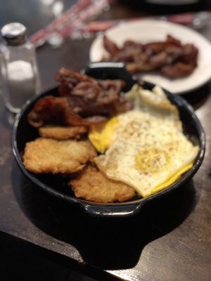 LADDER 19 - Updated December 2025 - 134 Photos & 181 Reviews - 2701 ...