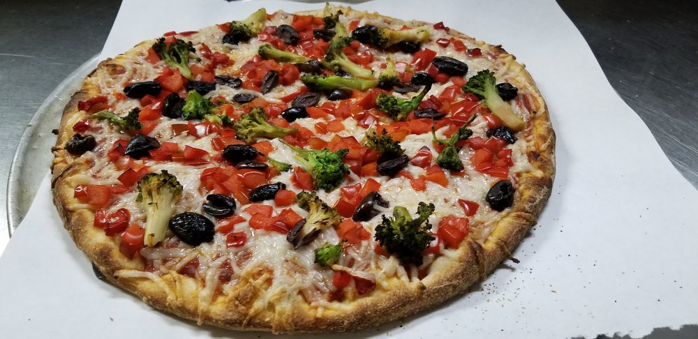 CHESTER CAB PIZZA - 73 Photos & 186 Reviews - 707 Park Ave, Rochester ...